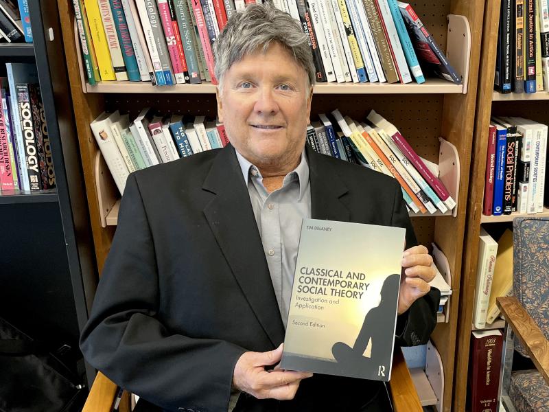 Professor’s updated social theory book spans 500 years of key concepts ...