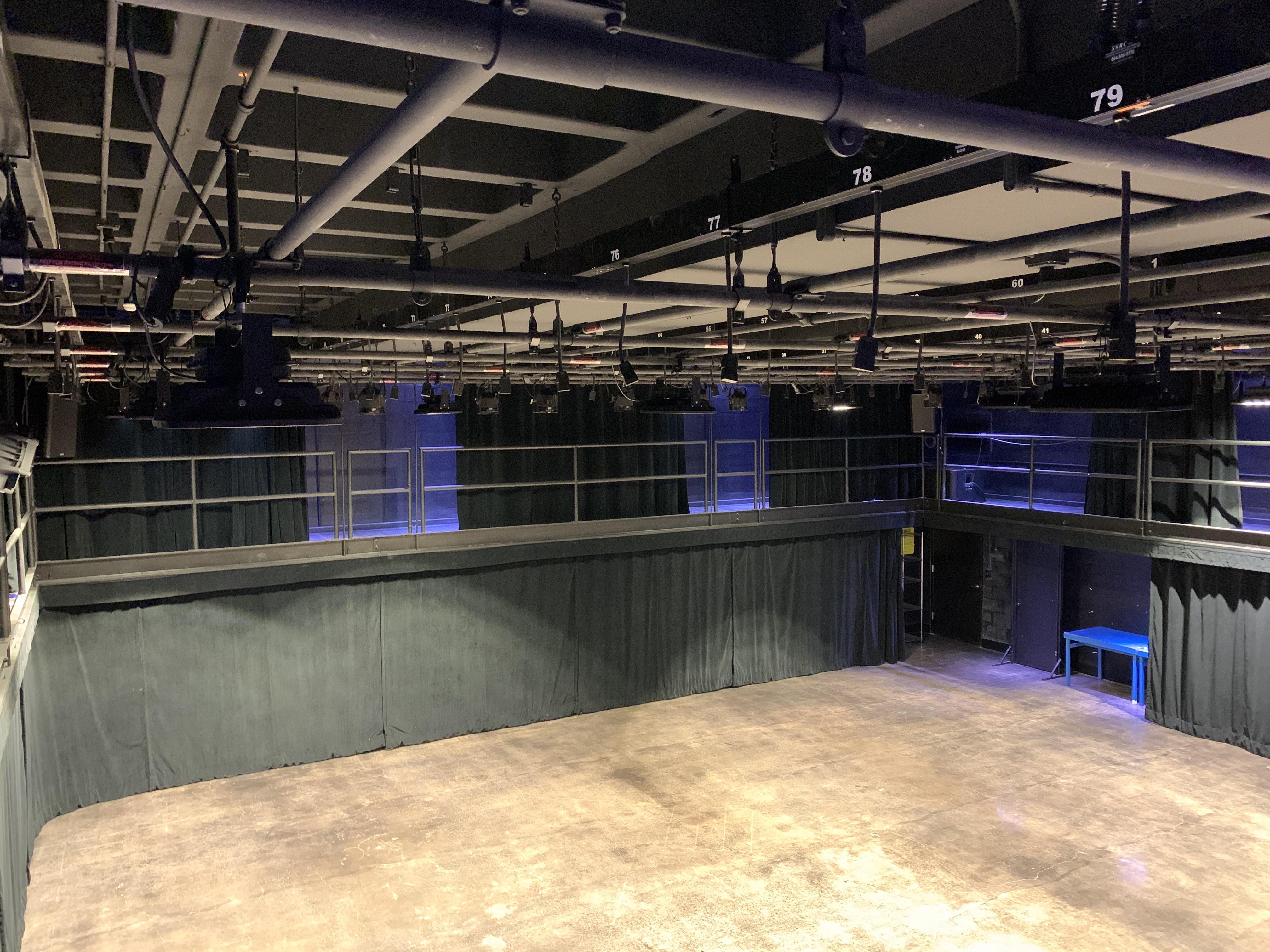 lab_theatre_g.jpg | Theatre